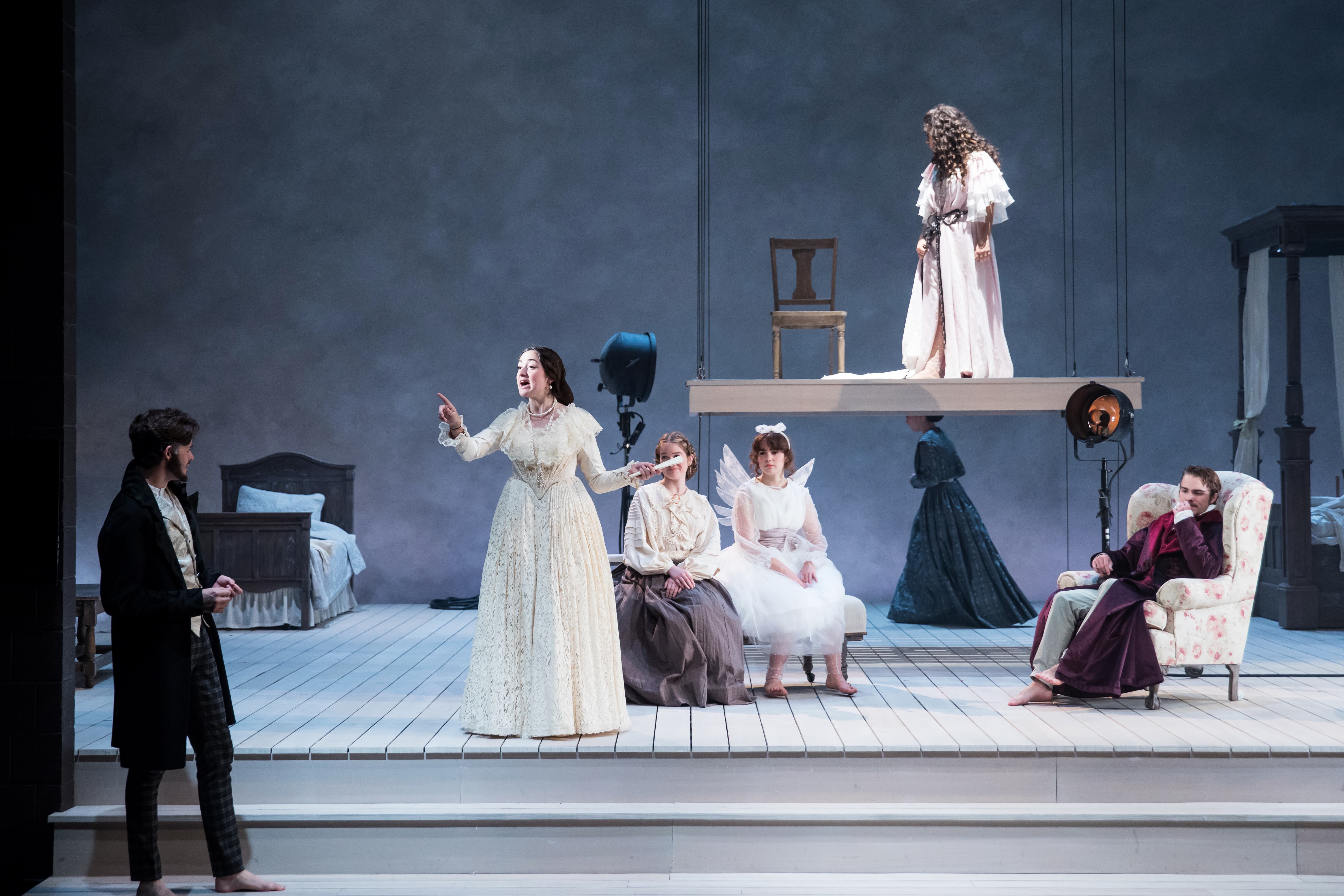 Amara Leonard - Gallery